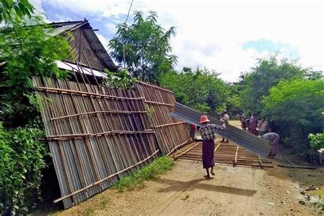 Dvb ပွင့်ဖြူမြို့နယ်တွင် မုန်းချောင်းရေတိုက်စားပြီး ကမ်းပါးပြိုကျသဖြင့် နေအိမ်အချို့ရွေ့ပြောင်း