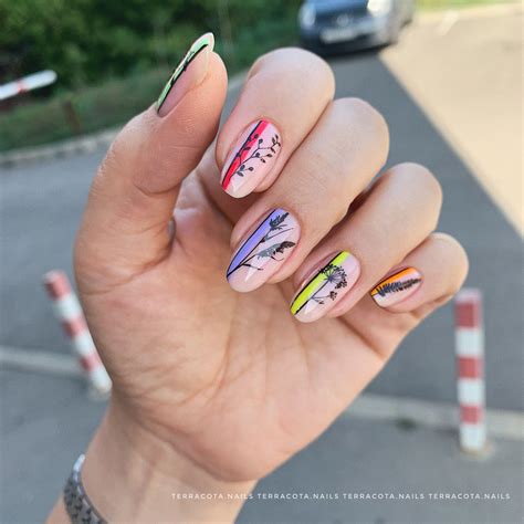 Ногти неон | Nails, Manicure, Feather nails
