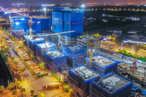 中国第一裸模张筱雨色诱陈光标为反贪 图 海口网