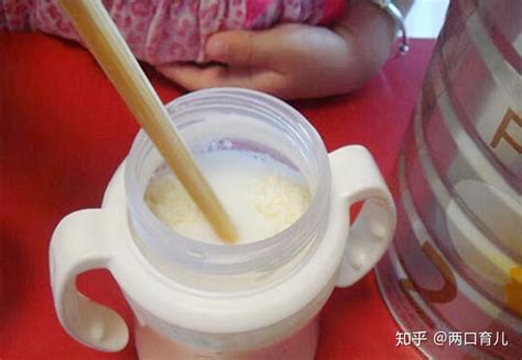 泡奶粉温度不能超过50度？宝妈怒怼：一看就是没有孩子 知乎