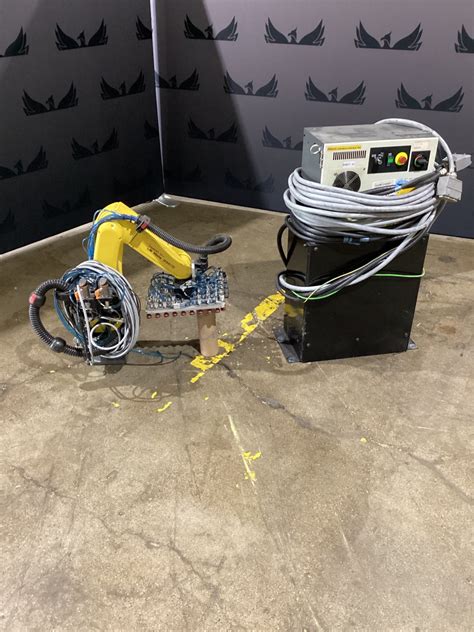 Used Fanuc Fanuc Lr Mate 200id Industrial Robotic Arms Igam1240042