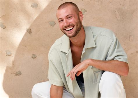 Darius F Amaze Models