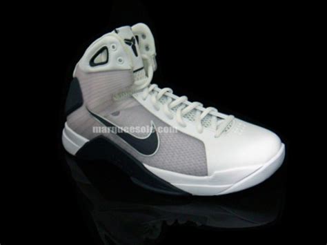 Nike Hyperdunk Kobe Pe