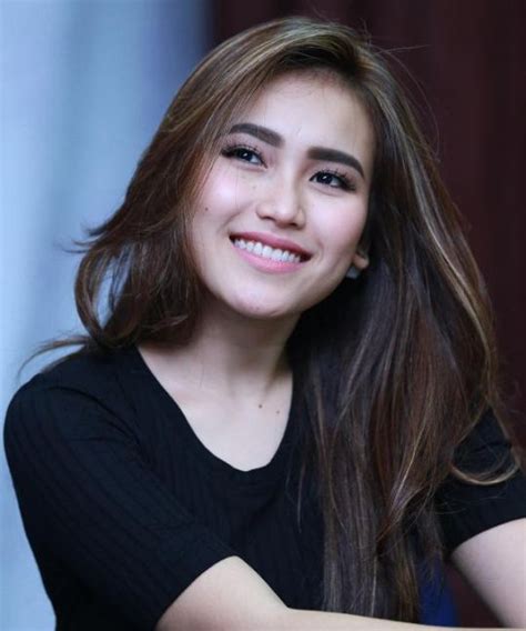 Artis Indonesia Yang Viral Di Medsos Idn Trending My Xxx Hot Girl