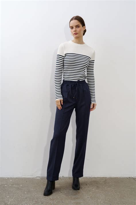 Штани з резинкою на талії прямого крою з тонкої вовни