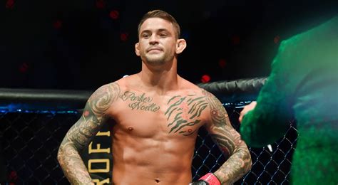 Dustin Poiriers Daughter Ts Him ‘best Dad Ever Belt After Retirement