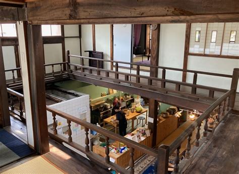 古民家を活用したコミュニティースペース「いろり」の内部 福岡・直方の古民家、子育て拠点へ 市民グループがクラウドファンディング 写真・画像 1 4 ｜【西日本新聞me】