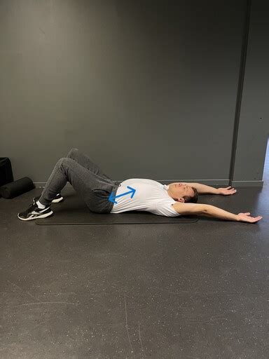 9 Best Rectus Abdominis Stretches To Reduce Tightness