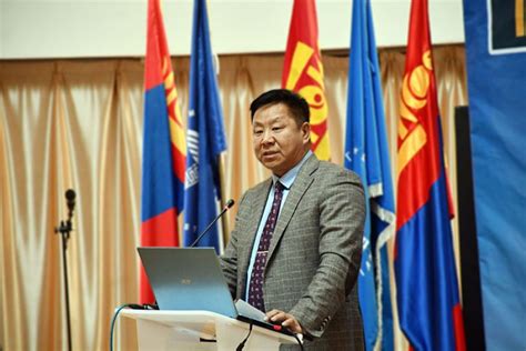 Дорноговь аймаг Т Энхтүвшин Дорноговь хөгжлийн зангилаа бүхий залуусын хот болно