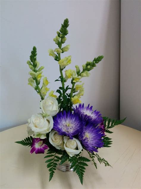 Pin By Jacqueline Tam On Cbmc 2014 Floral Arrangement By Jacqueline Tam