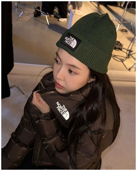 손나은 노스페이스 눕시 숏패딩 각격은 미리 준비하는 겨울코디 네이트뷰