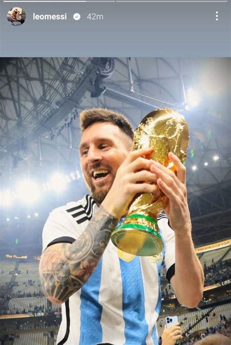 تصاویر لیونل مسی با جام طلایی‌اش پُز داد استوری‌های برنده جایزه The