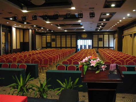 会议活动场地布置早知道会小二会场团房3折起