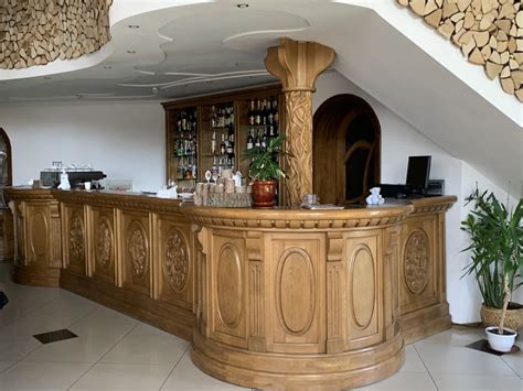 Барна стійка з дуба художня різьба ручної роботи 47 000 грн Кухонні меблі Львів на Olx