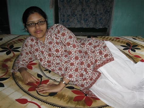 Atoz Fun Desi Girls And Aunty