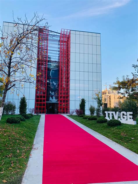 Ramilia Aliyeva Ramilia Aliyeva Added A New Photo