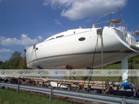 Перевозка крупногабаритной яхты Проект Карго доставка негабаритных грузов по России и Европе