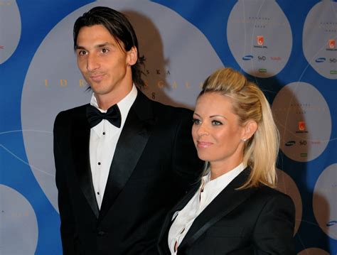 Zlatans Unika Kärleksgest Till Helena Seger Mitt Framför Alla Fångas