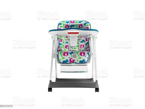 흰색 배경에 자식 3d 렌더링을 공급하기위한 테이블이있는 부드러운 침구가있는 흰색 의자 그림자 없음 가구에 대한 스톡 사진 및 기타 이미지 Istock