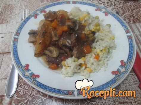 Juneće Meso Iz Rerne