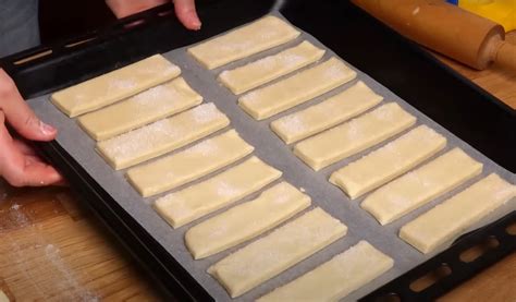 Швидка смакота до чаю солодкі язички за лічені хвилини Читайте на Ukr Net