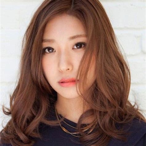 22 เทรนด์ ผมดัดลอนหวานแบ๊ว สวยใส สไตล์ สาวญี่ปุ่น