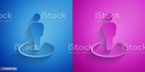 종이 컷 파란색과 보라색 배경에 격리된 사람 아이콘의 실루엣이 있는 지도 마커 Gps 위치 기호입니다 종이 아트 스타일 벡터 3차원 형태에 대한 스톡 벡터 아트 및 기타