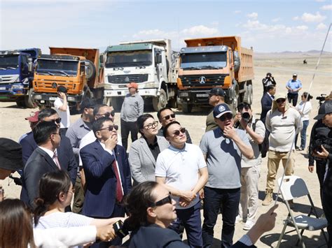 Ховд Улаангом чиглэлийн хатуу хучилттай авто замын бүтээн байгуулалтын ажил эхэллээ Isee Mn