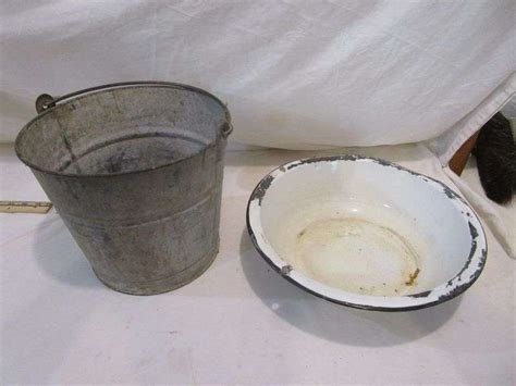 Pan And Bucket Montgomery Auction And Realty Llc