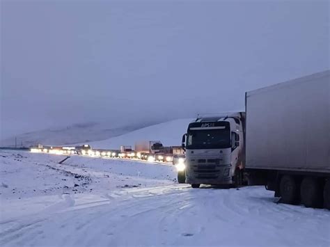 Зарим аймаг сумдад цас орсон ч орон нутгийн зам хаагдсан нөхцөл