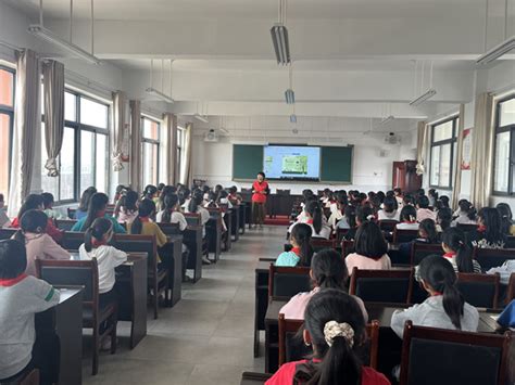 石道乡东区小学 豆蔻年华 助力女生快乐成长 学校时讯 dfedu