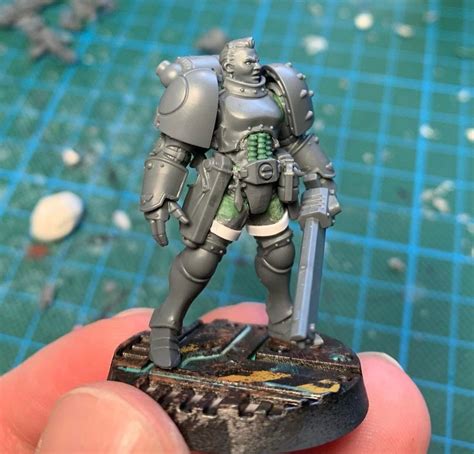 Female Space Marine Rwarhammer