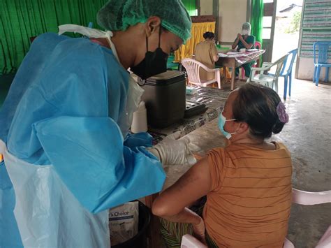 မိုင်းနောင်မြို့တွင် ဒုတိယအကြိမ် ကိုဗစ် ၁၉ ကာကွယ်ဆေး တတိယရက် စတင်ထိုးနှံခြင်းများ ဆောင်ရွက