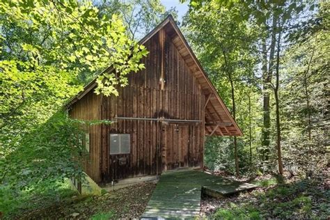 Beautifully Restored Wasserman House In Connecticut Debuts On The Market For 1 3m