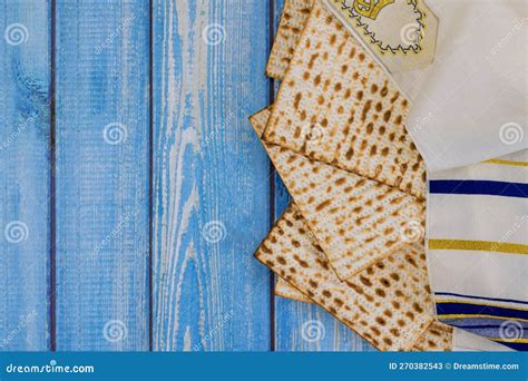 The Most Traditional Jewish Holiday Passover Food Is Unleavened Matzah