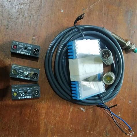 20 Mm Cnc Machine Inductive Proximity Magnitic Sensor 24 V Pnp At Rs