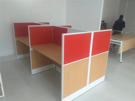 Aluminum 6 Seater Linear Modular Office Workstation At ₹ 8000 Piece In Chennai