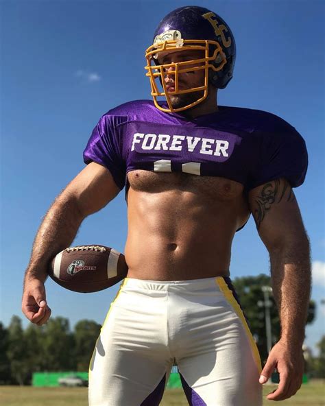 Why Do Football Players Wear Tights At Lachlan Legge Blog