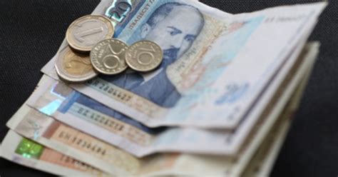 Най заможните и най бедните пенсионери в България взимат За Жената