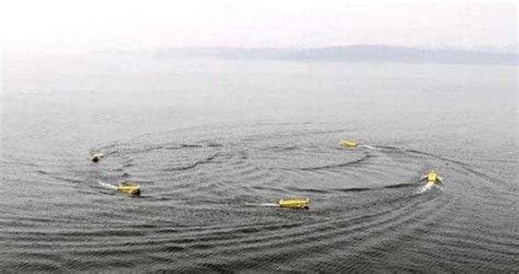 中国无人艇首航成功 多船圆形编队能在海上围捕