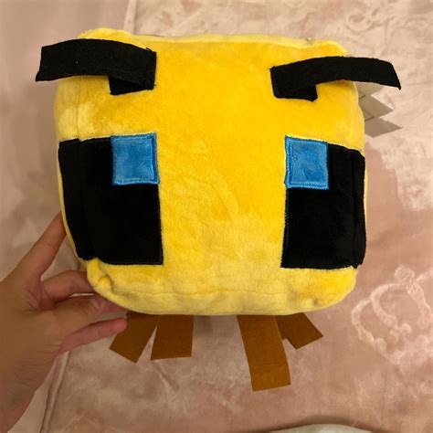 Minecraft Bumble Bee Super Adorable For Anyones ️ Depop
