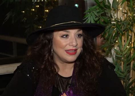 Τερέζα Ήταν κρυμμένος μέσα στην ντουλάπα στο καμαρίνι μου Zappit