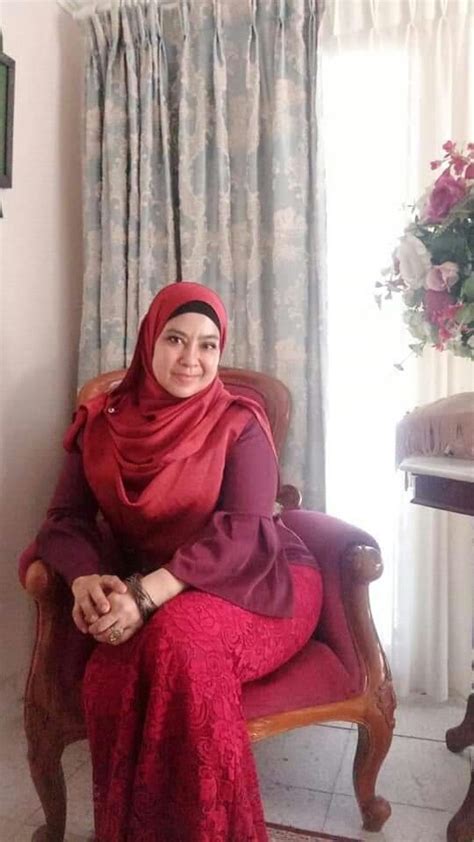 Mas Merah Rosiah Chik Macytaroleon