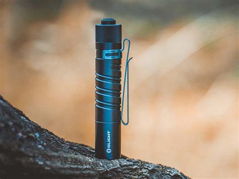 Olight I5t 300 Lumen Slim Aa Flashlight With Dual Output