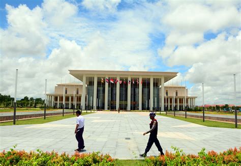 Dvb အာဆီယံ ႏုိင္ငံျခားေရး၀န္ႀကီးမ်ား ေဆြးေႏြးပြဲ ျပင္ဆင္ေနမႈျမင္ကြင္း ဓာတ္ပုံ