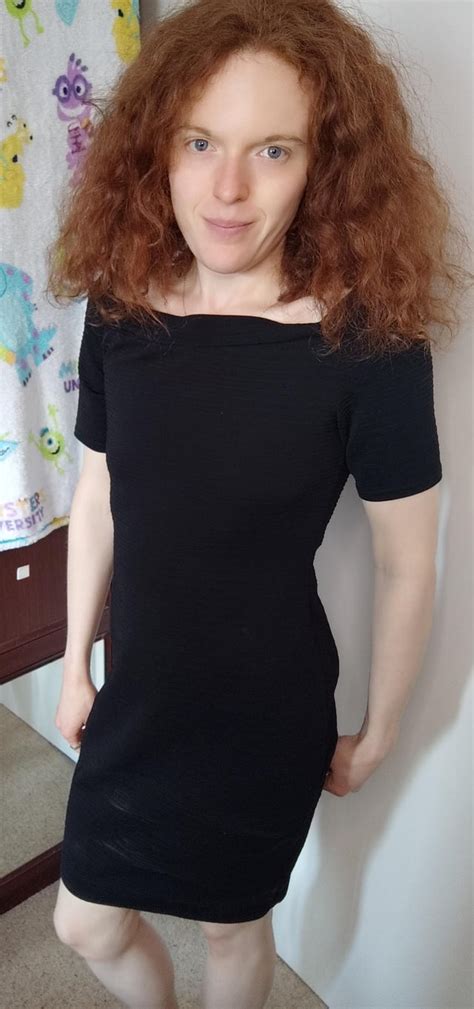 I Always Feel Sexy In This Dress R Redheadbeauties