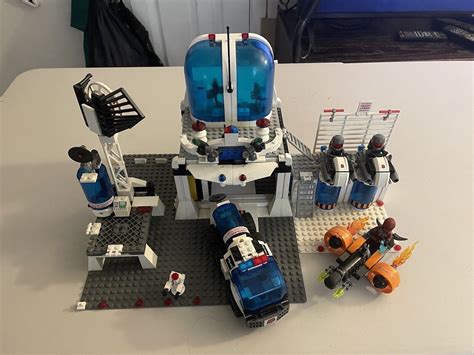 LEGO Space: Space Police Central (5985) 95% Complete 673419129961 | eBay
