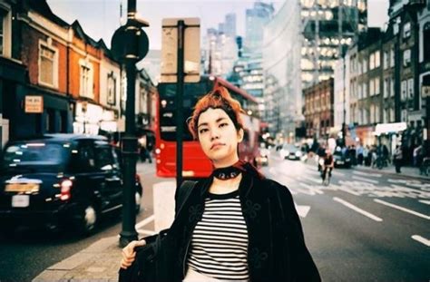 Curi Perhatian Ini Identitas Model Jepang Yang Pede Pamer Bulu Ketiak