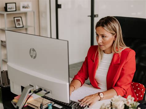 Financial Accountant Role And Tasks