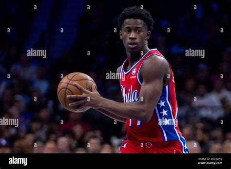 Philadelphia 76ers Vj Edgecombe In Action During An Nba Cup Basketball